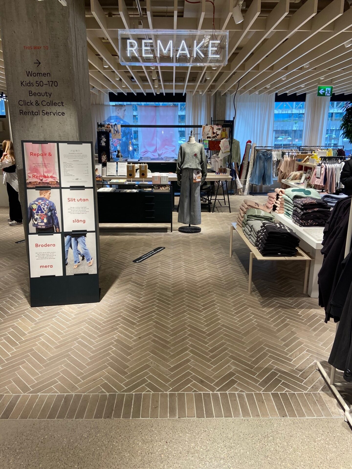 H&M Stockholm - Steffen Sten